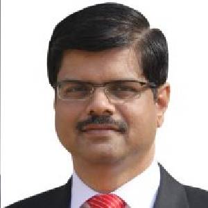 Leadership & Governance - Universal AI